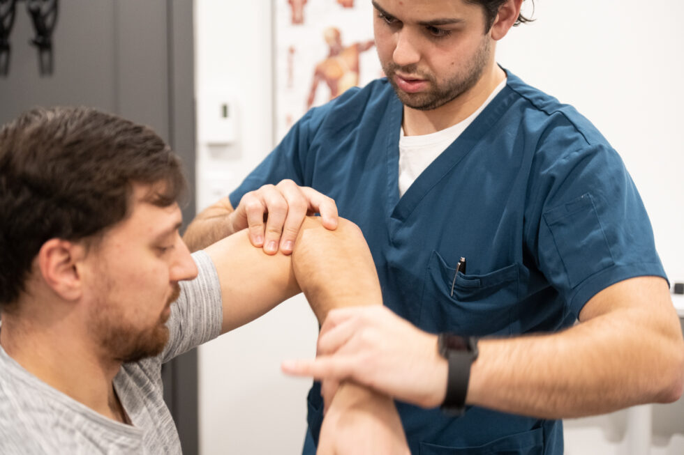Engourdissement dans le bras et la main - NeurOptimum - Clinique ...